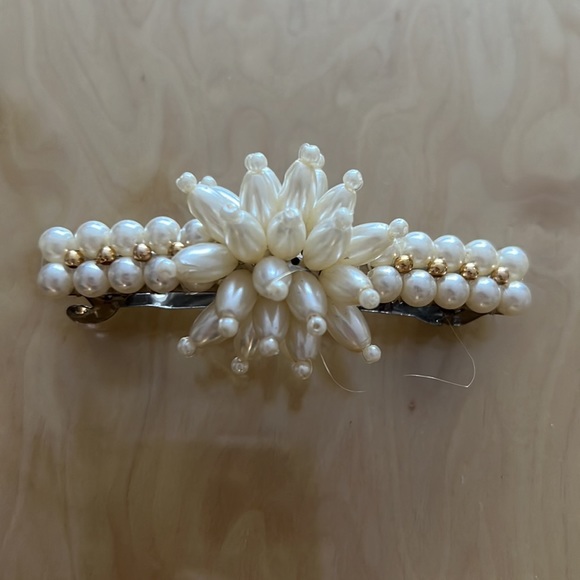 Accessories | Assorted Hair Barrettes 34 In Length Some Never Used ...